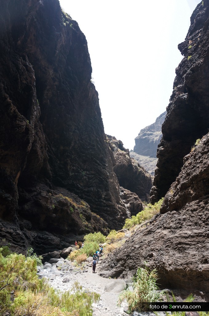 Aquí el barranco se abre un poco - 3enruta.com